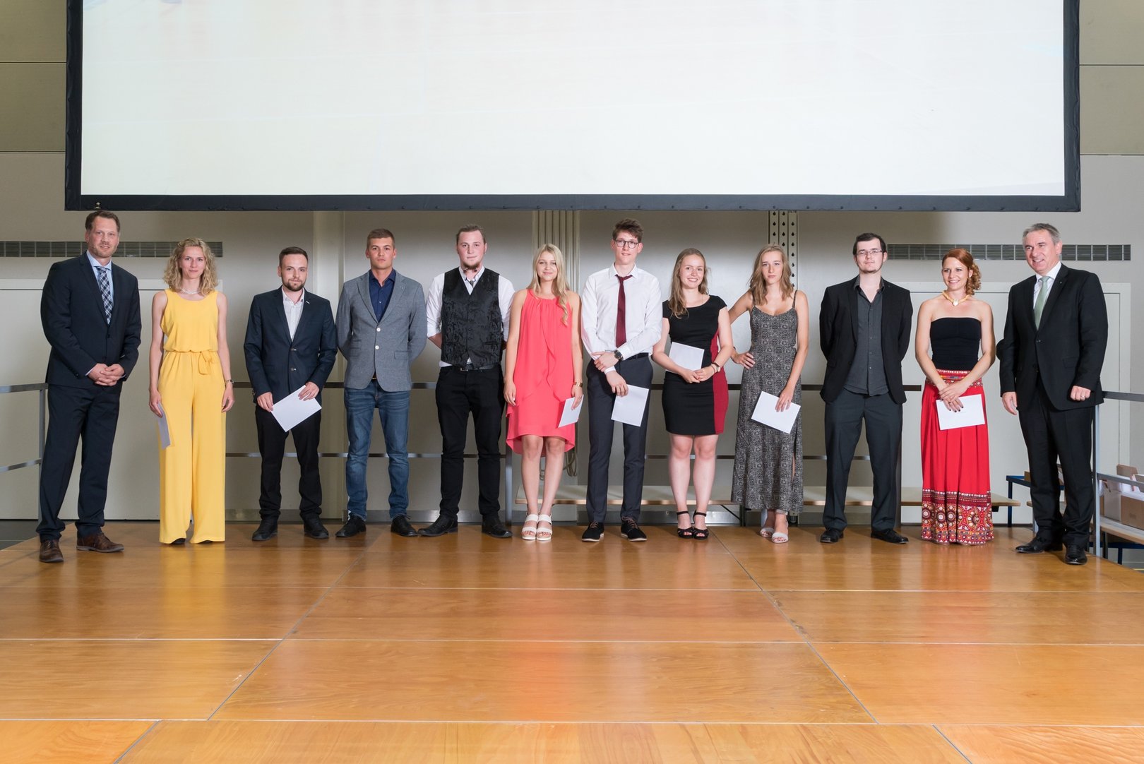 Berufsschule Aarau – Volles Haus bei der Berufsmaturfeier